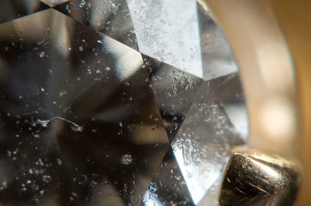 An Introduction to Gemstone Inclusions - International Gem Society ...