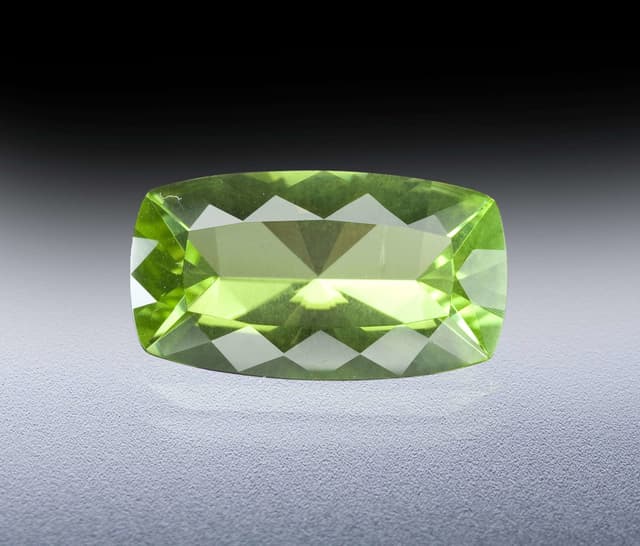 Peridot Buying Guide - International Gem Society - IGS - International ...