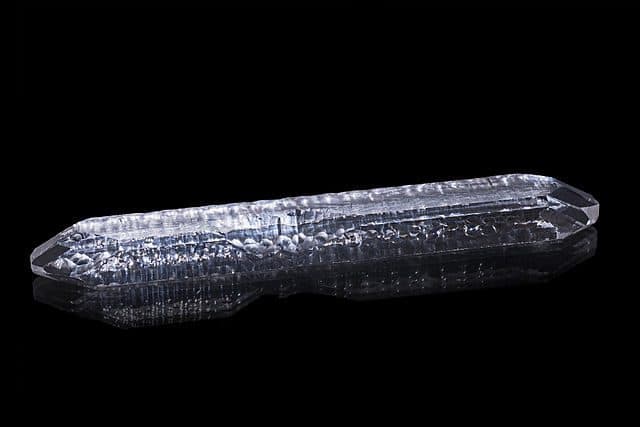 Should Beginners Practice Faceting on Synthetic Quartz? - Gem Society