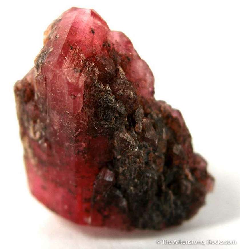 Väyrynenite Value, Price, and Jewelry Information - Gem Society