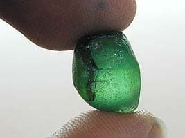 Cutting Problem Gem Rough for the Best Color - International Gem Society