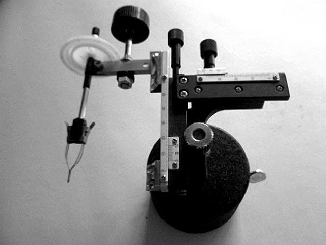 Dichroscope Guide for Gemologists - International Gem Society