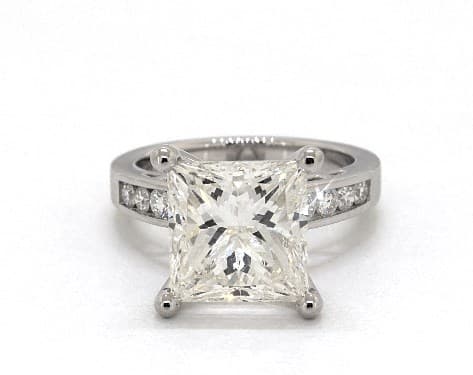 Five-Carat Diamond Ring: an Insider's Guide - International Gem Society