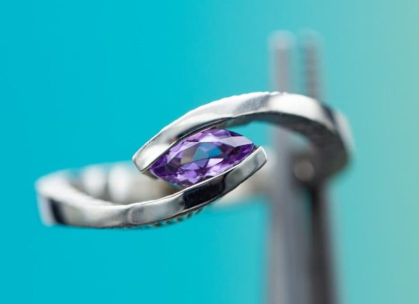 Engagement Ring Setting: What's Your Style? - International Gem Society