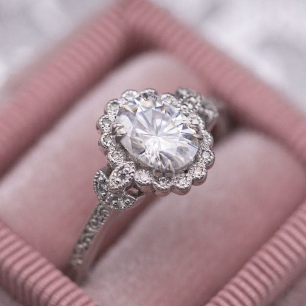 Creating an Ethical Engagement Ring: the Complete Guide - Gem Society