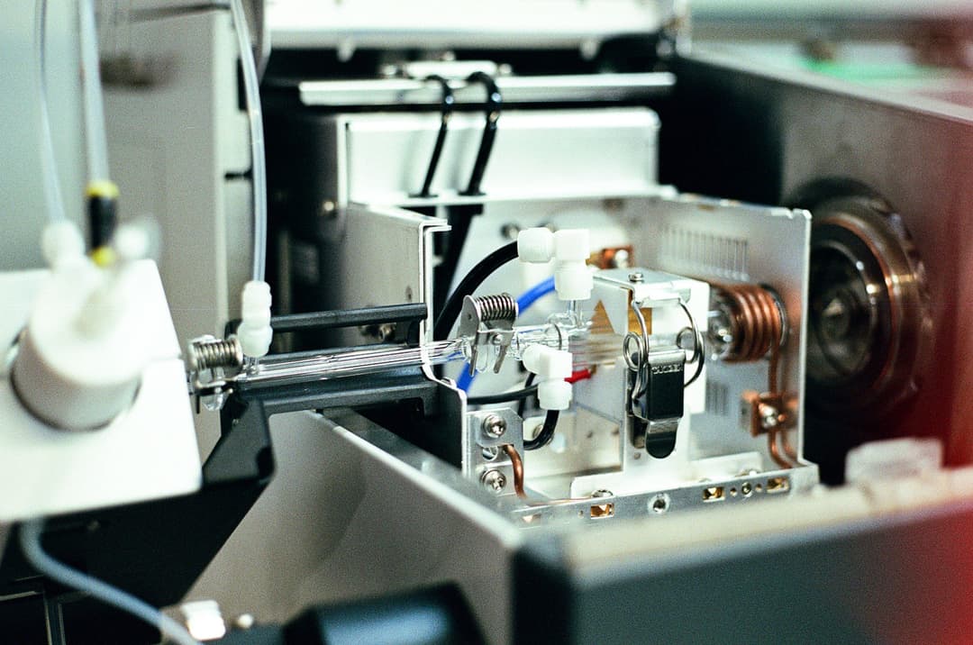 Advanced Gemology Equipment - International Gem Society