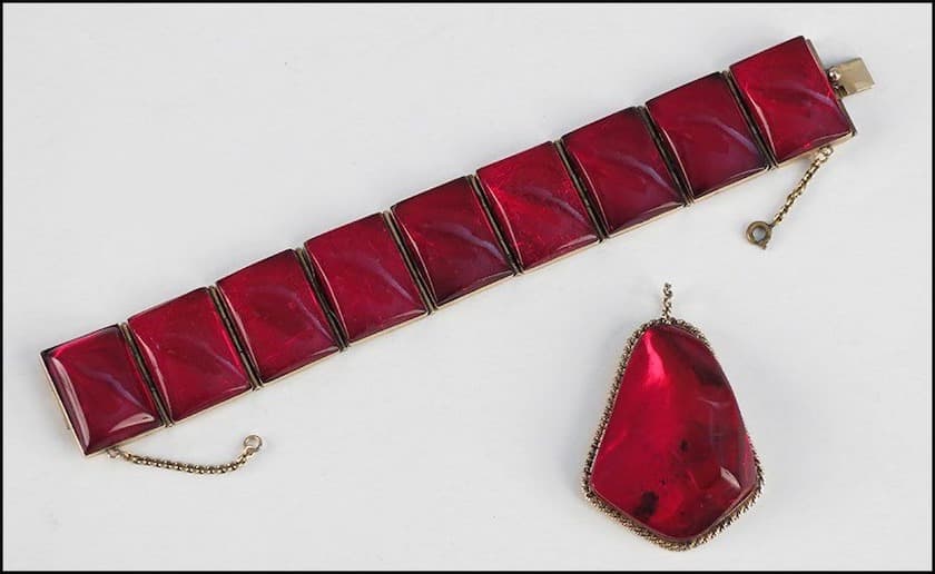 Amber Value, Price, and Jewelry Information - Gem Society