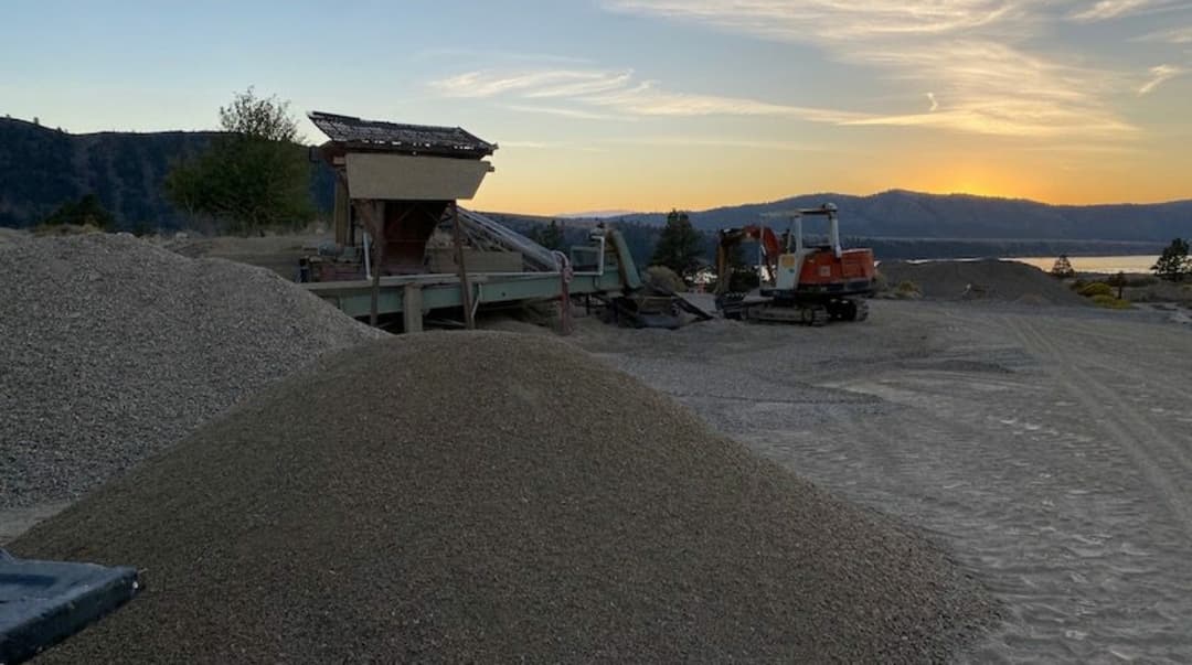 Sapphire Mining in Montana - International Gem Society