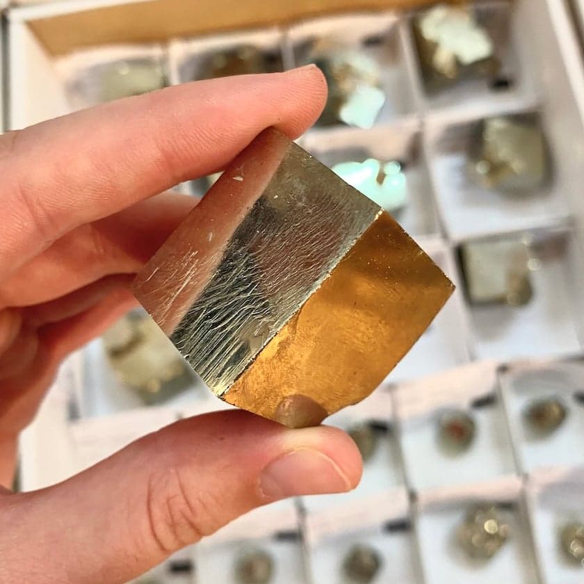 Mineralogy of Silicates: Nesosilicates and Sorosilicates - IGS