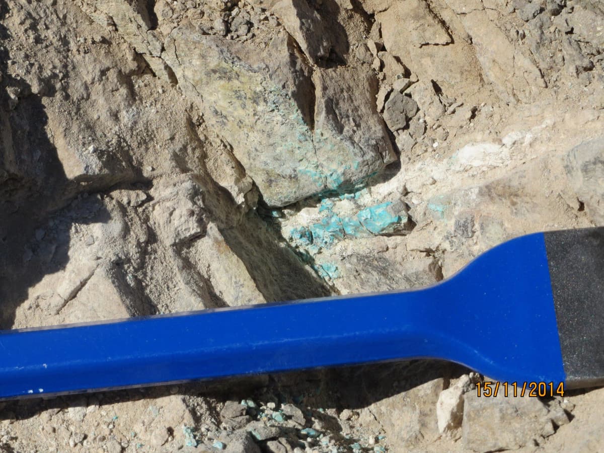 A World of Crystals - International Gem Society - IGS