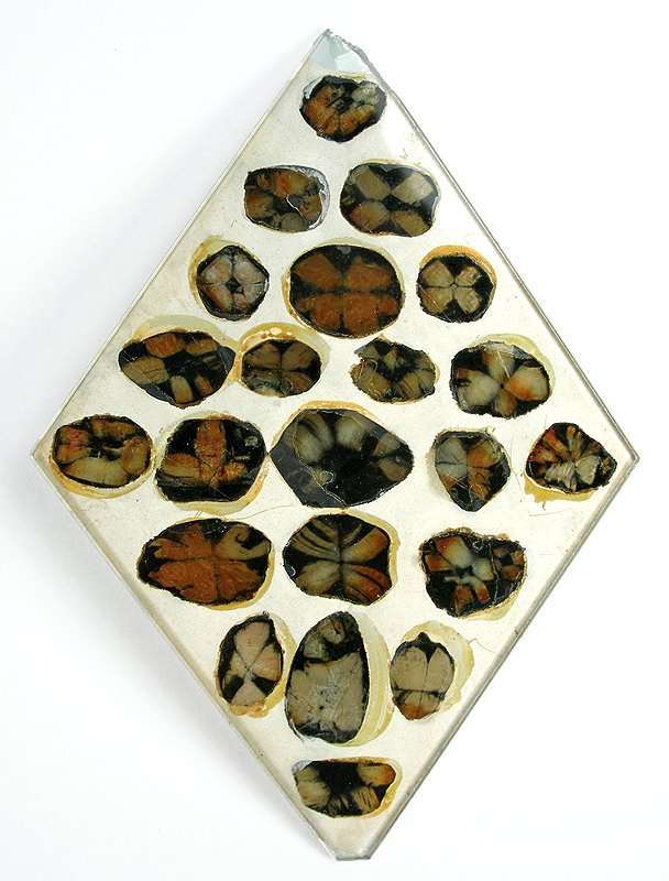 What is Gemstone Luminescence? - International Gem Society