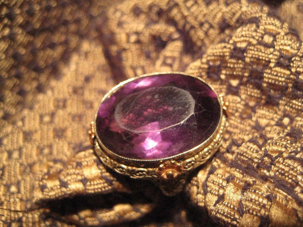 Gemstone Hardness and Wearability - International Gem Society