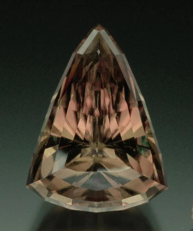 A Short History of Diaspore and its trade names Zultanite and Csarite ...