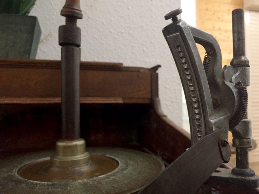 Gem Faceting Classes Around the World: A Comprehensive Study - IGS