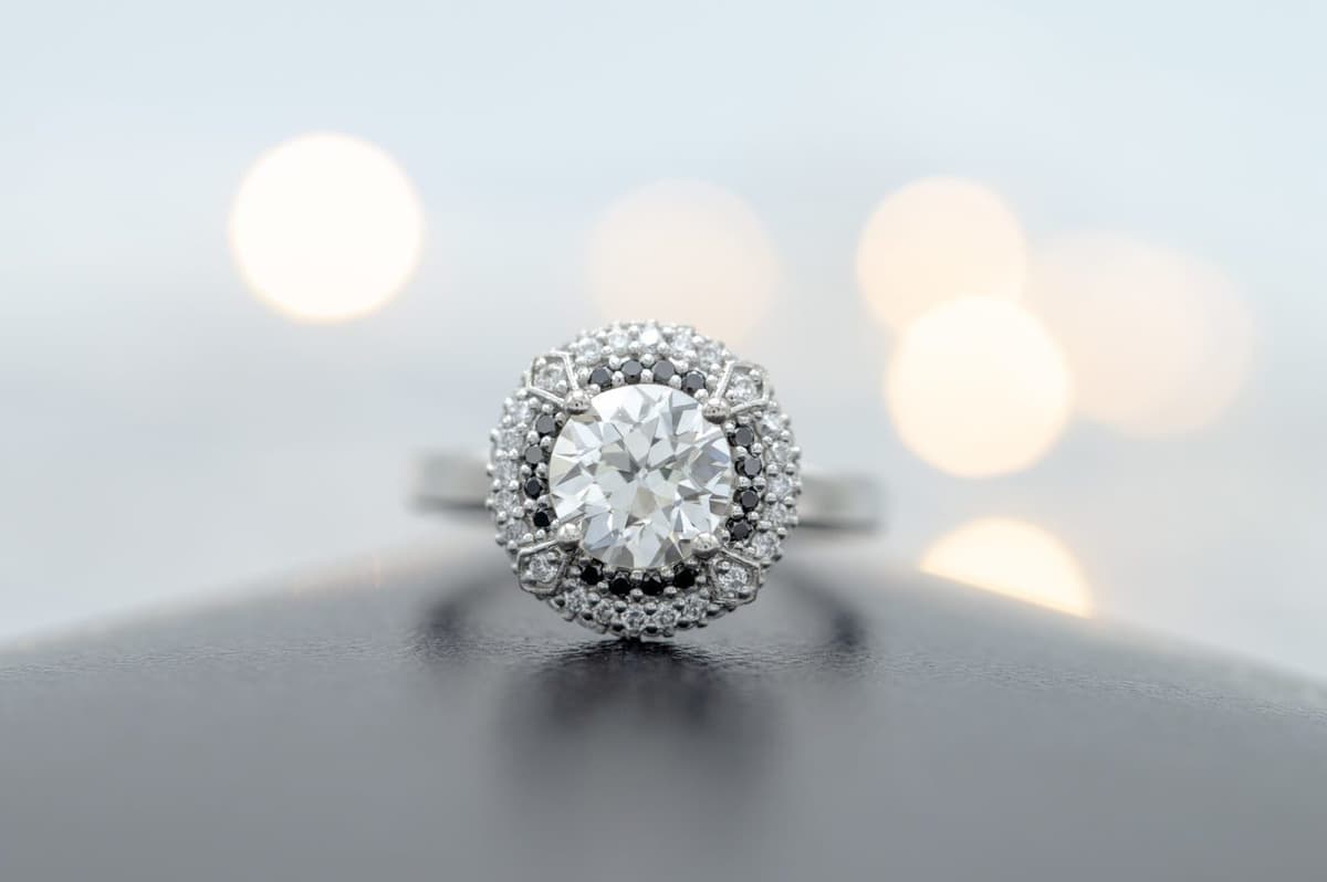 Diamond Value, Price, and Jewelry Information - International Gem Society