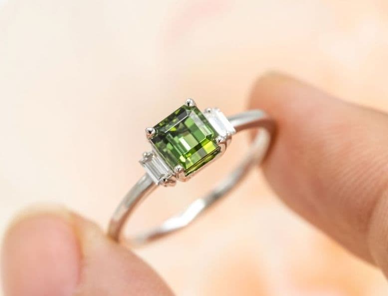 32 Green Gemstones: From Everyday Durability to Collector's Rarities ...