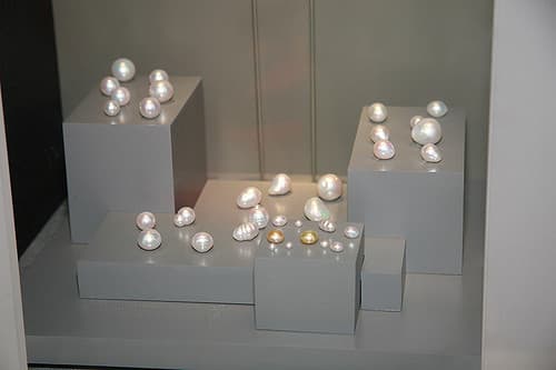 Saltwater Pearls Value, Price, and Jewelry Information - IGS