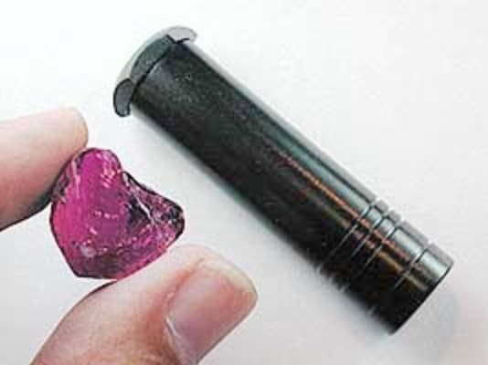 The Dichroscope: A Faceter's Guide - International Gem Society