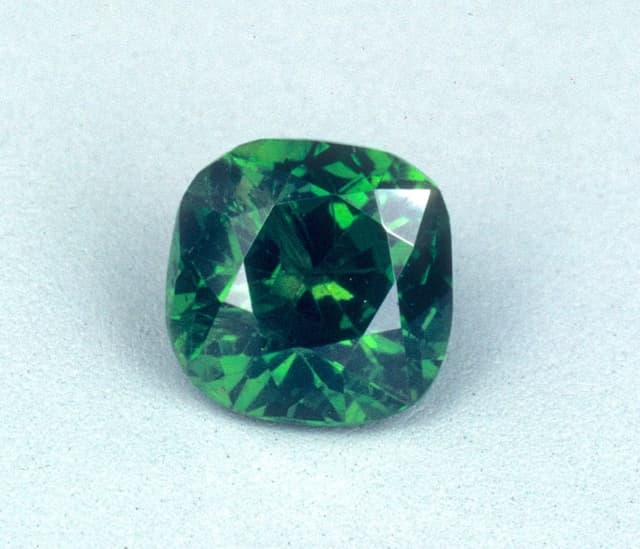 A Guide to Gem Classification - International Gem Society