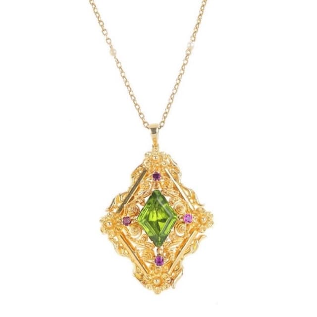 Peridot Value, Price, and Jewelry Information - Gem Society