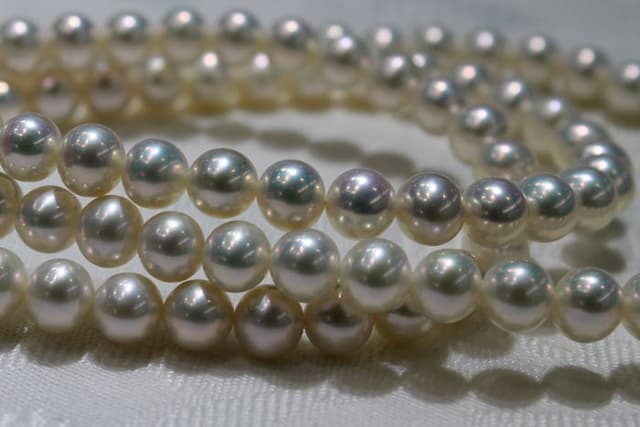 Freshwater Pearls Value, Price, and Jewelry Information - IGS