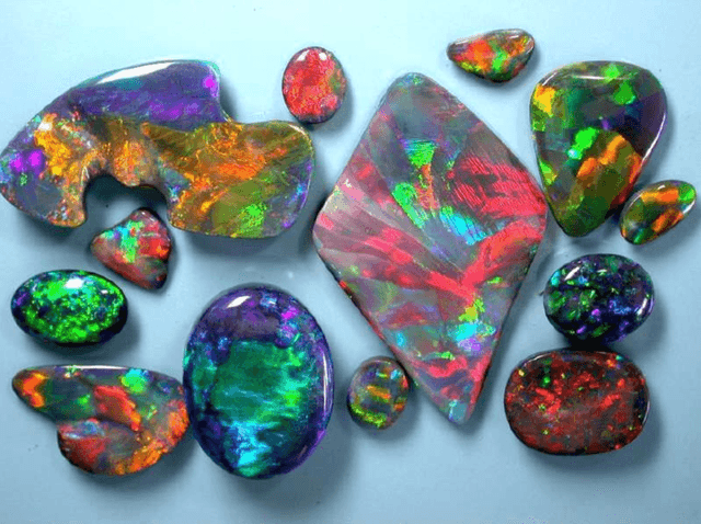 Eight Opal Types Explained - International Gem Society