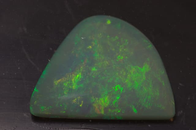 An Interview with Opal Expert Joel Ragan - International Gem Society