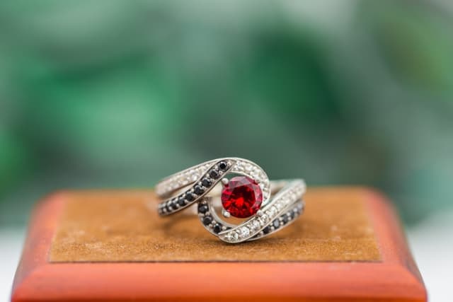 Choosing a Ruby Engagement Ring Stone - International Gem Society