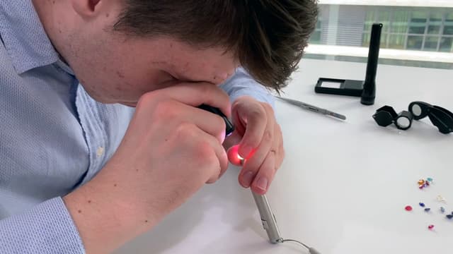 Refractive Index Testing - International Gem Society