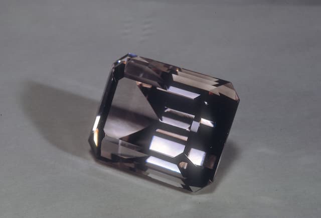 Morganite Value, Price, and Jewelry Information - Gem Society