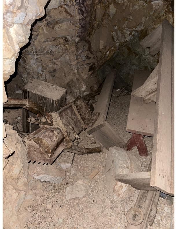 Turquoise Hill: a Profile of the Cerrillos Turquoise Mines - IGS