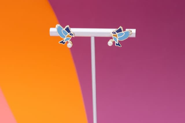 Custom Earrings: Buying Guide for 2025