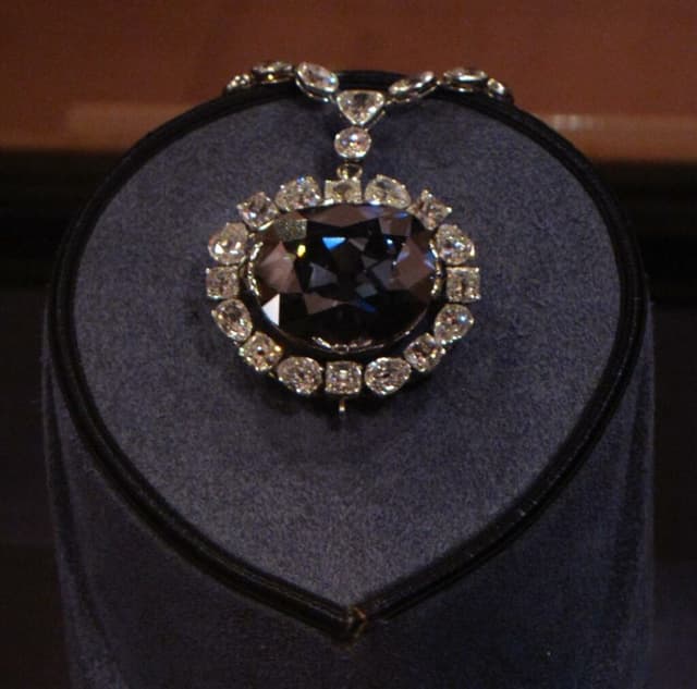 Blue Diamond Value, Price, and Jewelry Information - Gem Society
