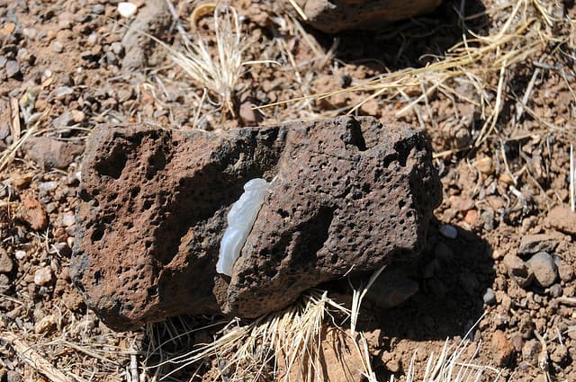 Chalcedony Value, Price, and Jewelry Information - International Gem ...