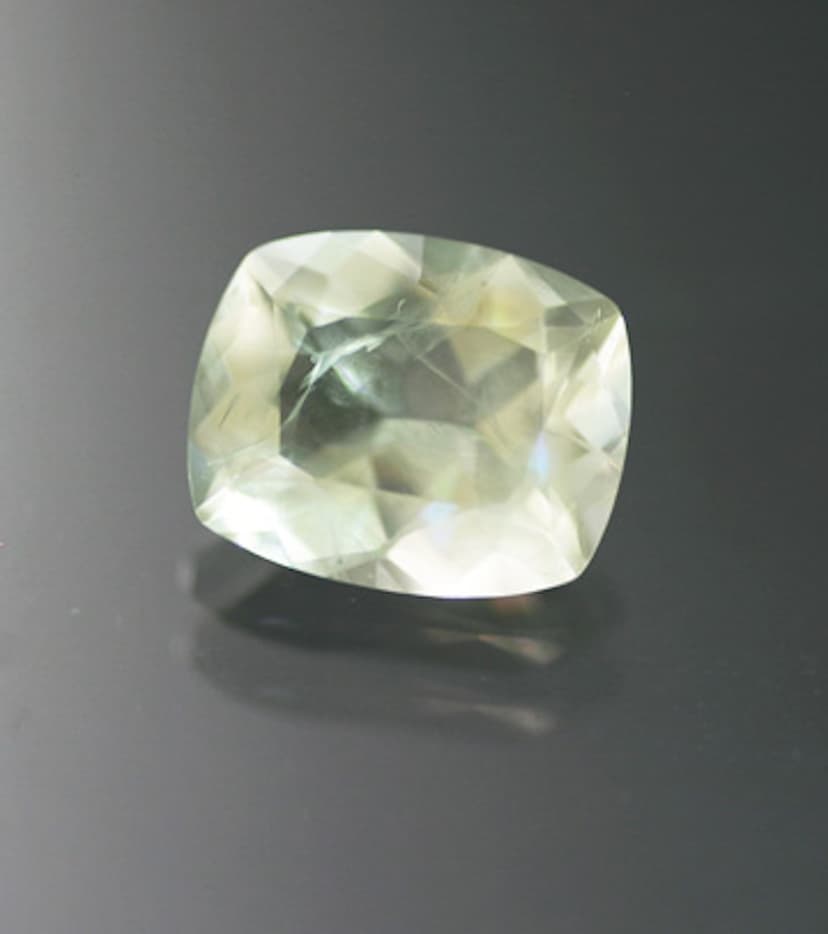 Leucite Value, Price, and Jewelry Information - International Gem Society