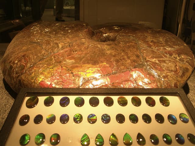 Gemstone Doublets, Triplets, and Other Assembled Stones - IGS