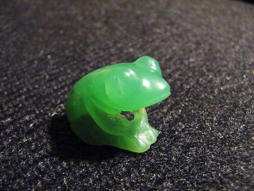 Chrysoprase Buying Guide - International Gem Society