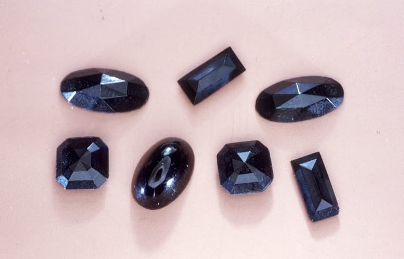 Jet Value, Price, and Jewelry Information - International Gem Society