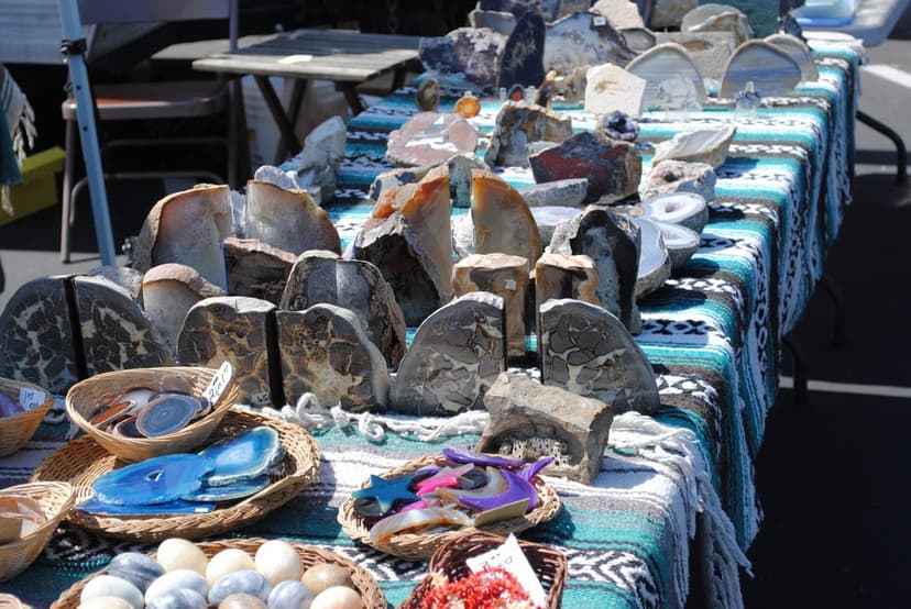 Five Tips for Your First Gem Show - International Gem Society