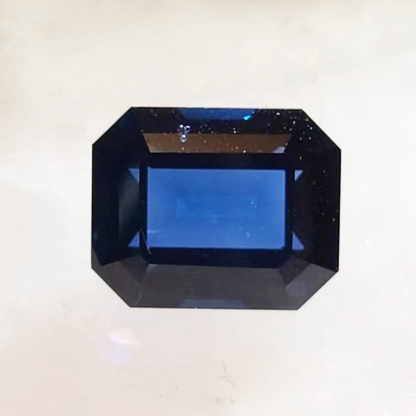 An Introduction to Gemstone Inclusions - International Gem Society