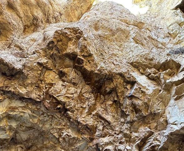 Turquoise Hill: a Profile of the Cerrillos Turquoise Mines - IGS