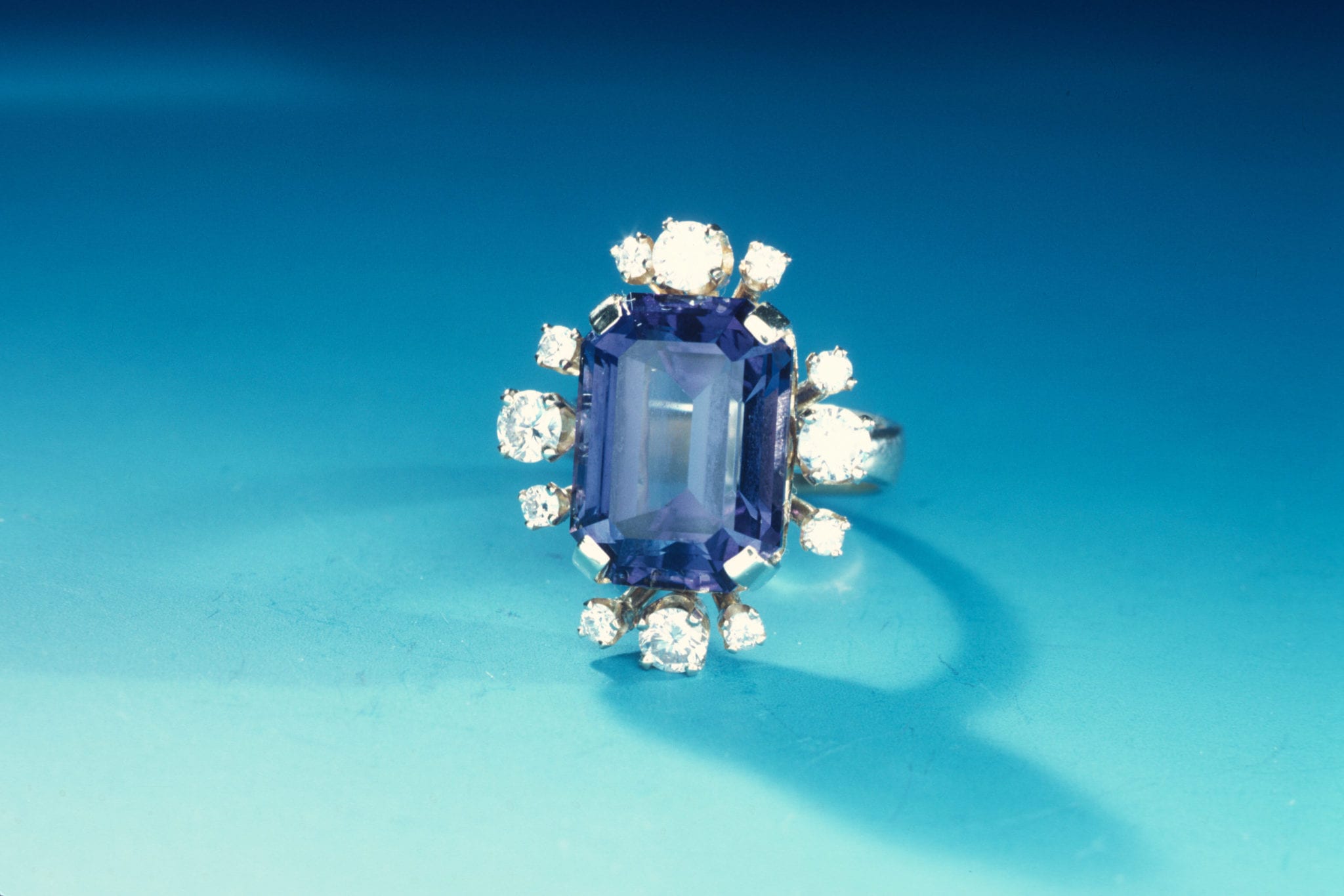 Tanzanite (Zoisite) Value, Price, and Jewelry Information - Gem Society