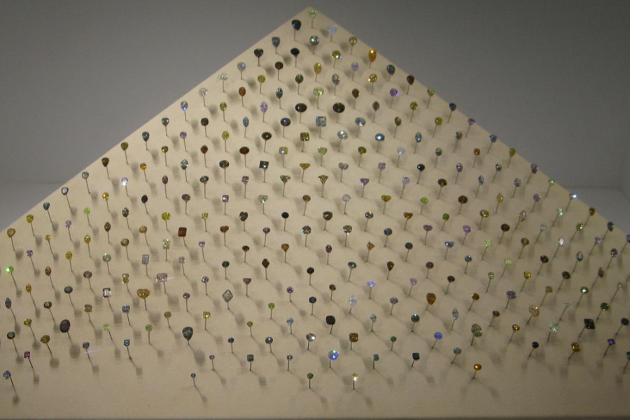 How Does Diamond Fluorescence Affect Price and Color? - Gem Society